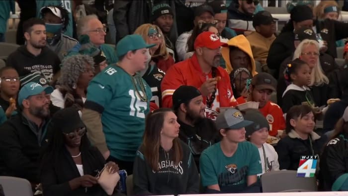 ‘They fought for it’: Emotions were high at watch party as Jags fans ...