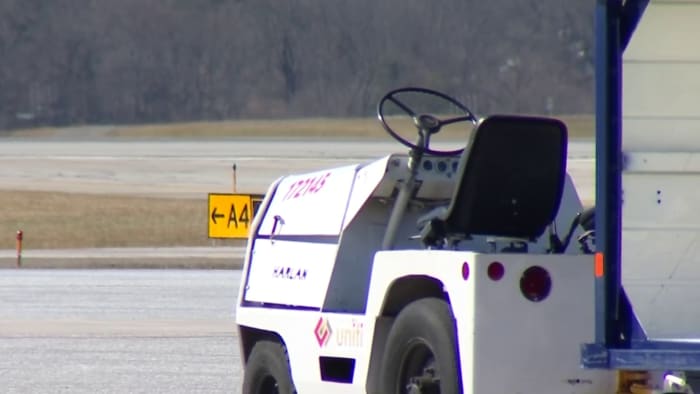 Race on the runway for Roanoke-Blacksburg Regional Airport’s first-ever 5K