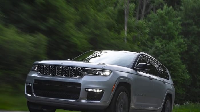 Stellantis recalls 338,000 Jeeps