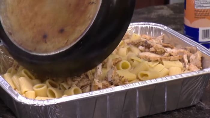 Students prepare home-cooked meals for families at Florida Ronald ...