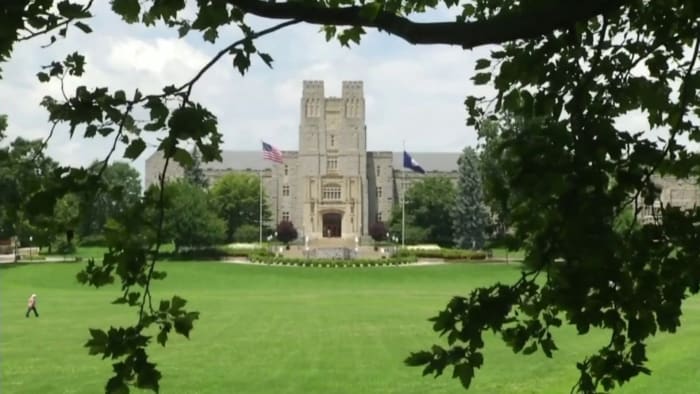 Virginia Tech lifts indoor mask mandate for all of its campus locations