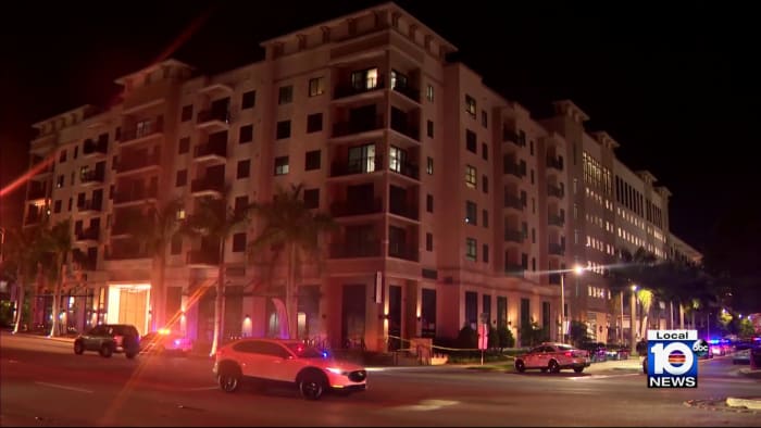 Police: 3 people killed in apparent Miami-Dade murder-suicide