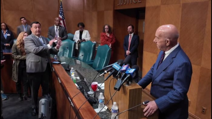 Whitmire says panel will ‘look over HPD’s shoulder every step of the ...
