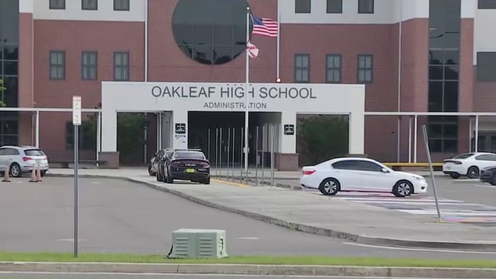 Students in custody after gun found on campus of Oakleaf High, principal says