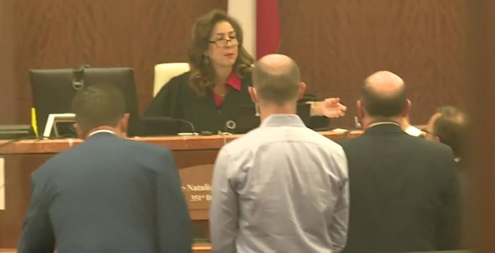 Judge voluntarily recuses self from COVID-19 outreach contract case ...