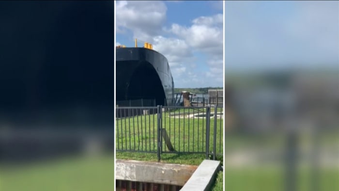 Loose barge bashes docks along St. Johns River