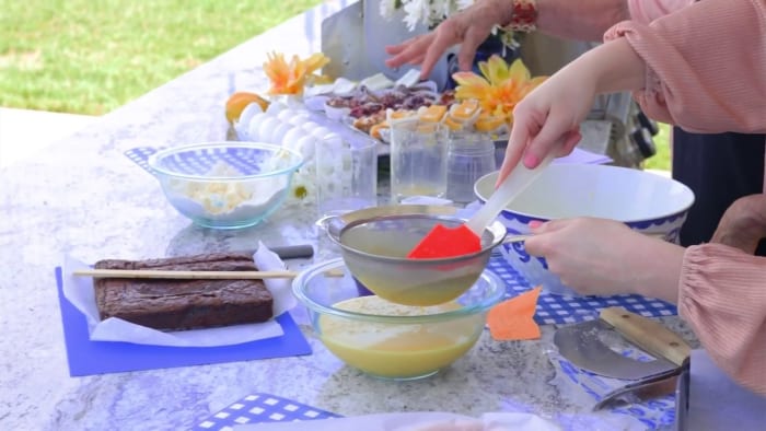 Blue Ridge Bites: Dessert Bar competition! Try this Lemon Bars recipe