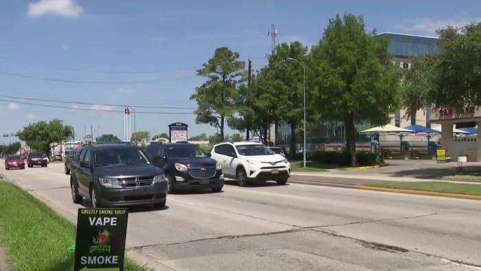 Houston police to shut down Bissonnet Track nightly to help reduce ...