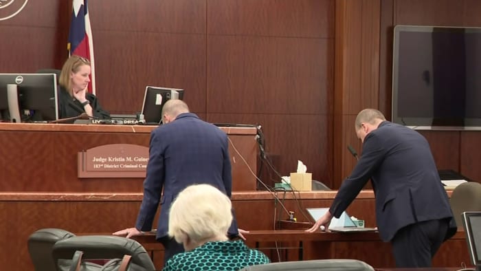 Suspended With Pay Texas Superintendent Accused Of Planning To Meet