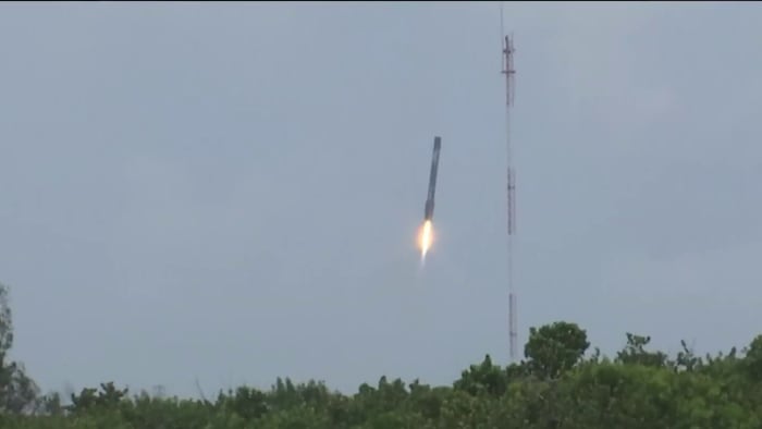 SpaceX launches ride-sharing rocket a day after helicopter causes scrub