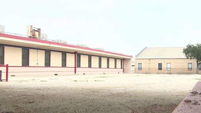 Frank_Madla_Elementary_School