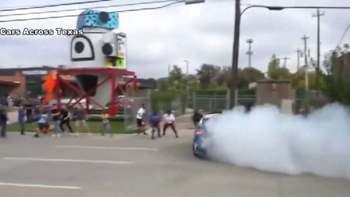 Parking lot takeover complaints pile in to KPRC 2