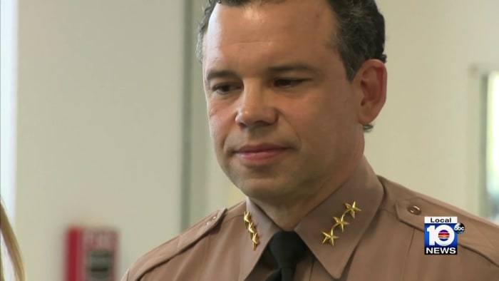 Fuentes El Director De Policía De Miami Dade Freddy Ramírez Ha