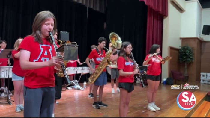 Antonian High School Marching Band prepares for KSAT Pigskin Classic 2023