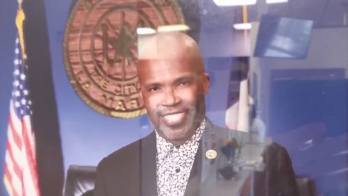Mayor_Keith_Bell