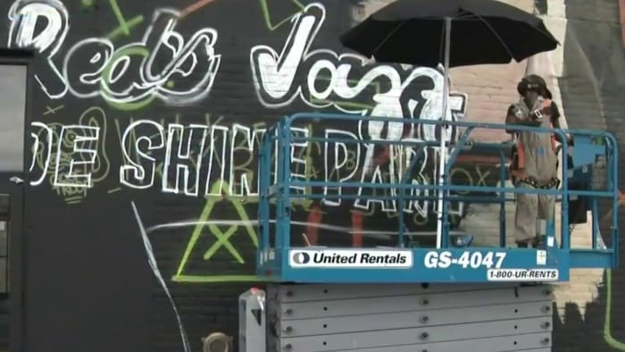 Well-known Detroit artist begins work on new mural honoring Detroit women