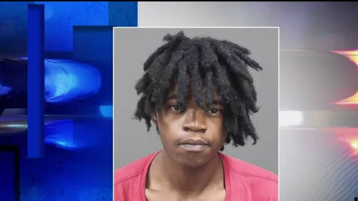 19-year-old charged after allegedly shooting mother, mother’s boyfriend ...