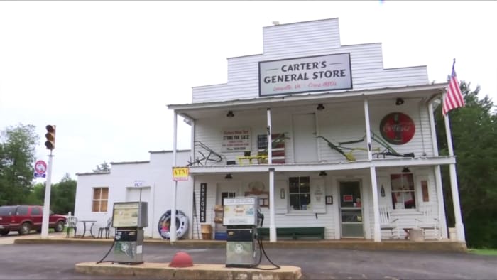 ‘A step back in time’: Carter’s General Store keeping tradition alive ...
