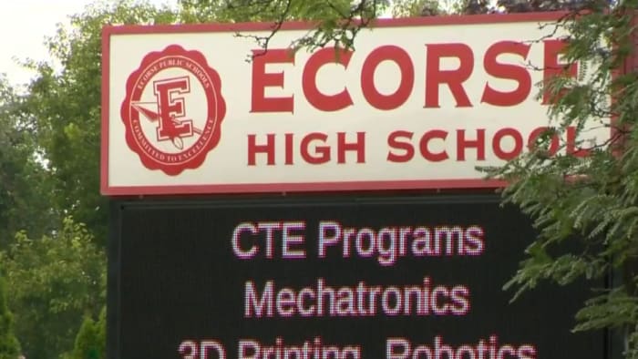 Ecorse High School dismisses early after student’s death