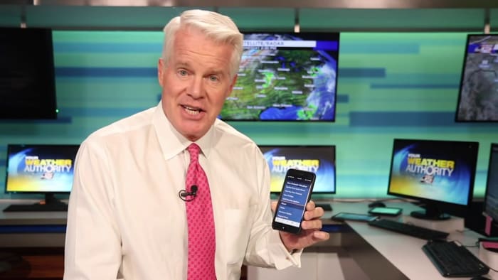 Meteorologist Mike Osterhage shows how the new KSAT weather app can you ...