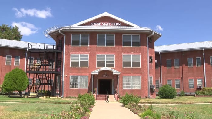 KSAT Investigates takes you inside a Texas prison during a lockdown KSAT Investigates takes you inside a Texas prison during a lockdown