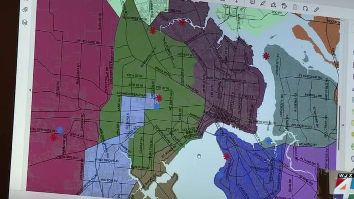 City Council committee narrows down new district maps to one choice ...