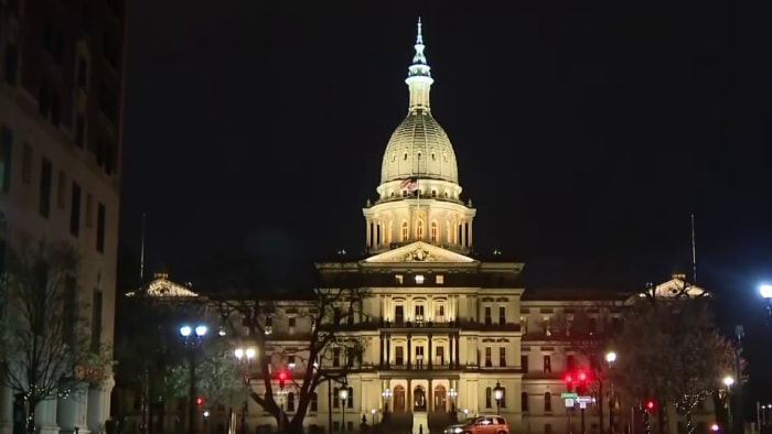 Michigan senators, representatives push for part-time state legislature
