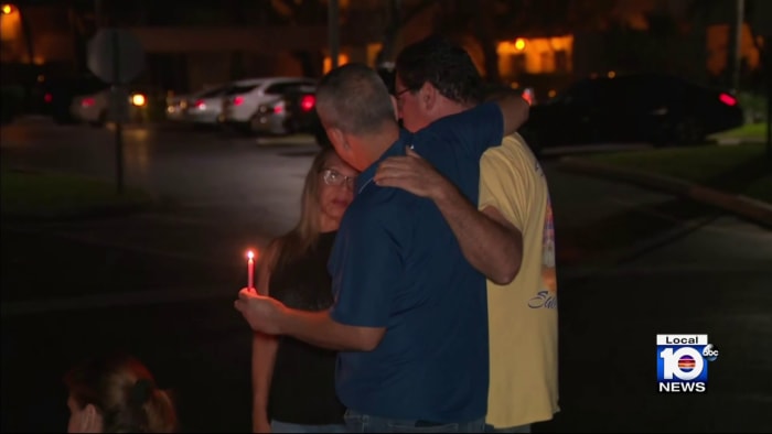 Candlelight vigil in Tamarac honors 21-year-old man fatally shot before ...