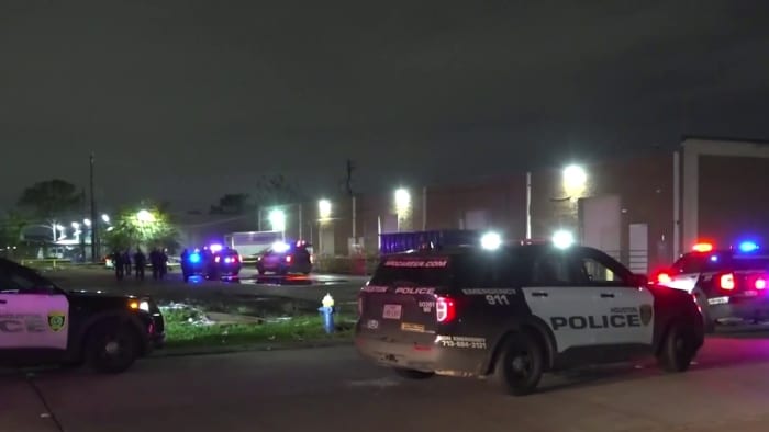 Houston police officer shot several times in ambush; suspect dies after ...