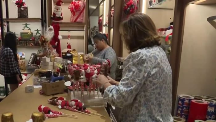 Why giving is good for your mental health