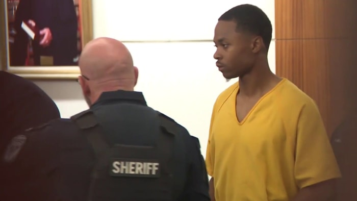 Court appearance lasts for 5 minutes for man accused of shooting Harris ...