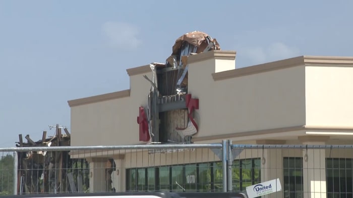 Original Buc-ee’s building in Luling burns near newly opened travel stop