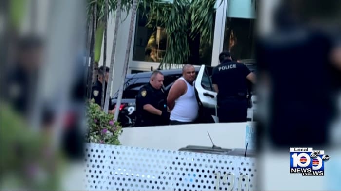 Equipo SWAT responde a reporte de hombre armado con rifle en complejo ...