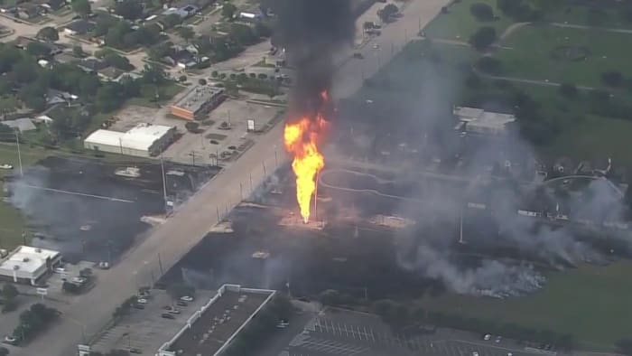 Deer Park pipeline fire continues to burn into second night