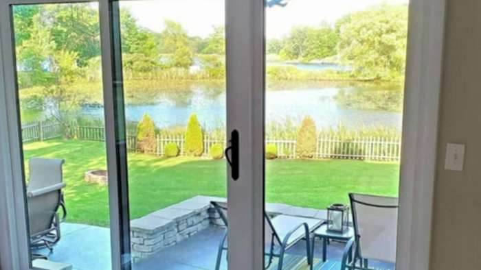 Pure Energy Window on Live in the D