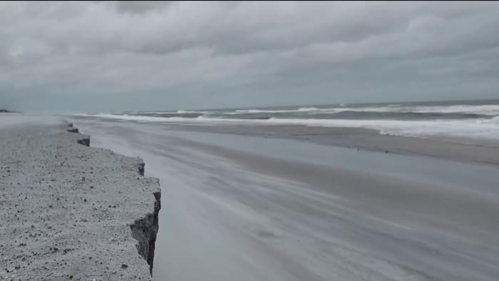 WHOA! Hurricane Debby creates 6-foot sand cliff on Flagler Beach