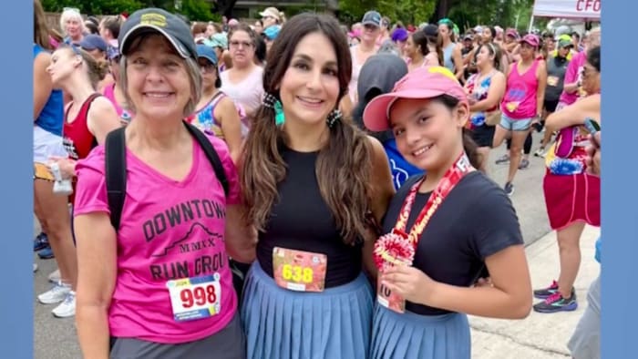 KSAT's Stephanie Serna, daughter Rooney emcee San Antonio RoadRunners ...