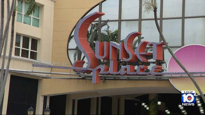 Ghost town Sunset Place mall set to be torn down, transformed: ‘It ...