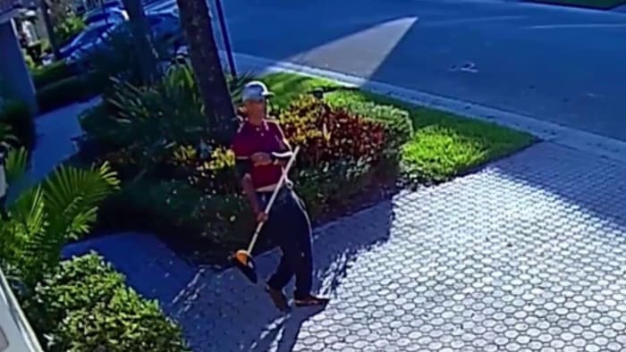 Surveillance video shows man wanted by BSO for questioning Surveillance video shows man wanted by BSO for questioning