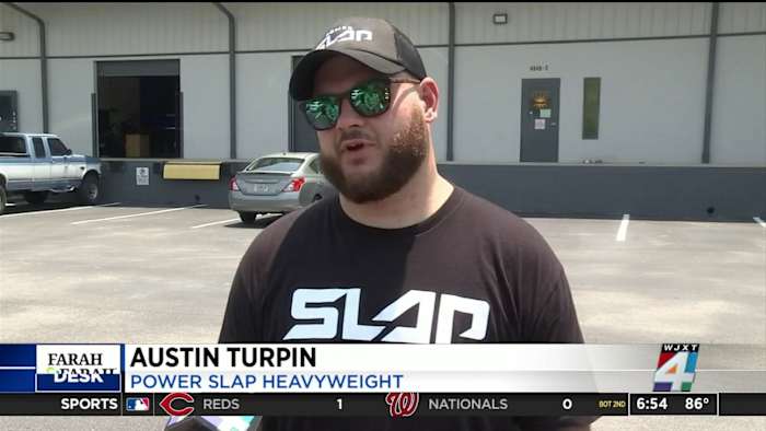 Austin Turpin gets ready for Power Slap 3
