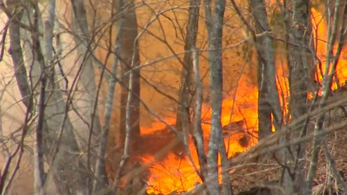 Hanging Rock brush fire in Roanoke County brush fire now fully contained