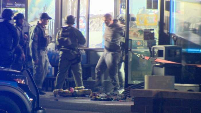 SWAT team removes knife-wielding man from Allen Park gas station after ...