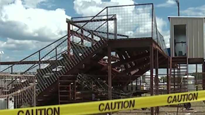 Woman dies after partial bleacher collapse at Kendall County Fair rodeo