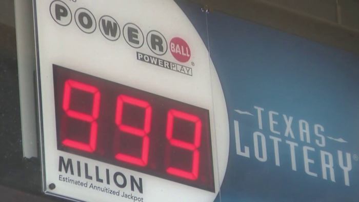 Houstonians gather at lucky Rosenberg store ahead of $1.1 billion ...