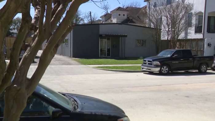 Texas embalmer accused of cutting off dead man’s genitals surrenders to ...