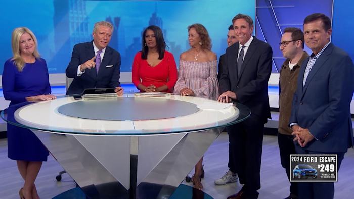 Watch: Bernie Smilovitz signs off after legendary WDIV career