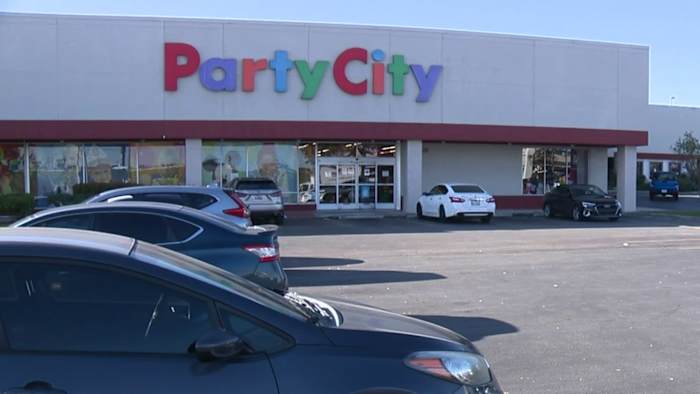 Party City locations expected to stay open in San Antonio despite ...