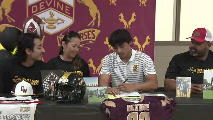 3 Devine High School student-athletes sign letters of intent to play ...