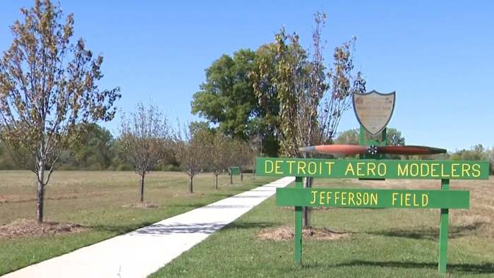 Detroit Aero Modelers keep RC planes flying at Rouge Park