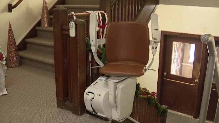 Highland Park church stuck with unusable chair lift